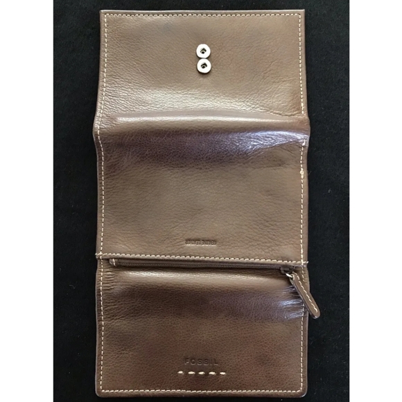Fossil | Bags | Fossil Black Genuine Leather Deluxe Multi Compartment ...
